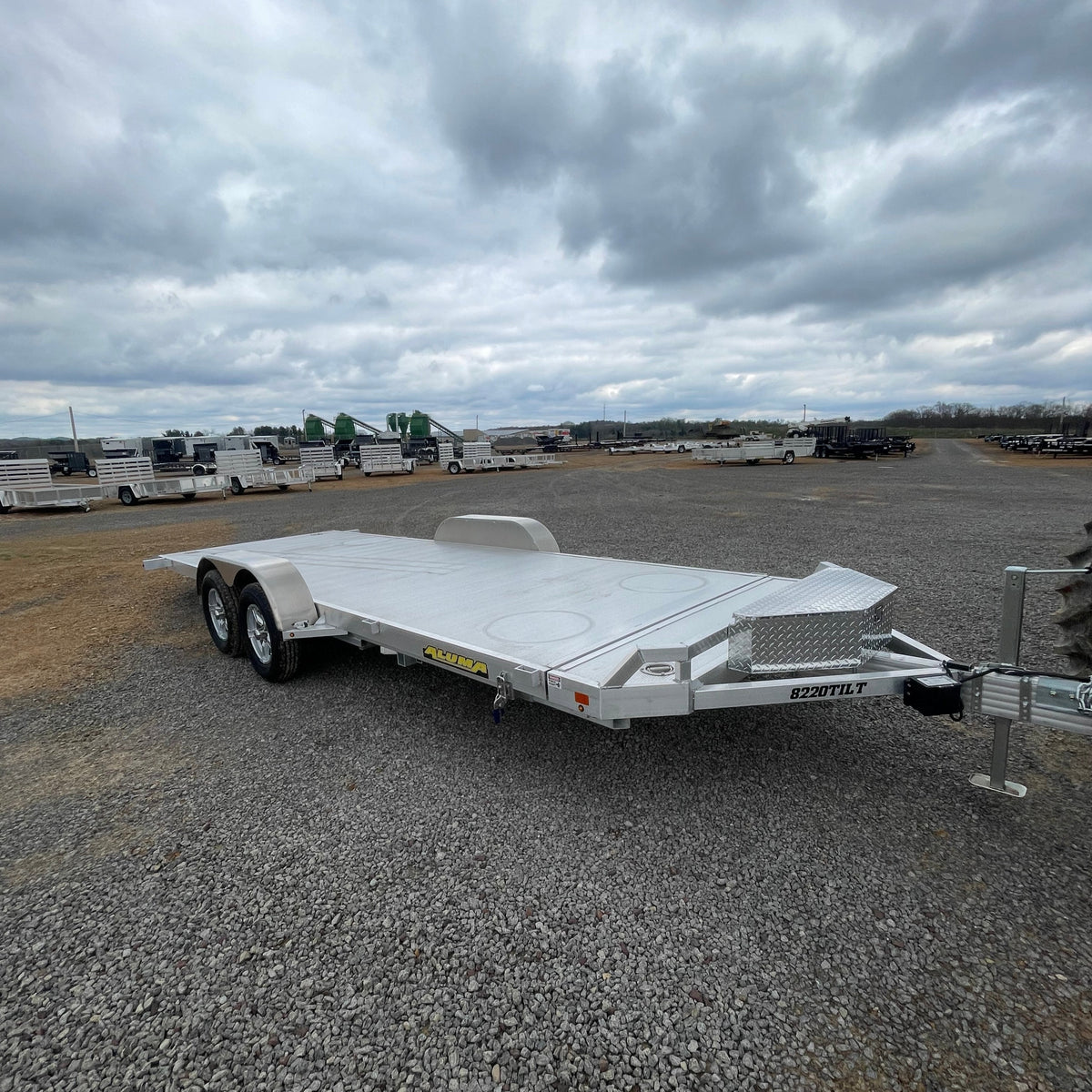 2024 Aluma 82"X20' TILT (8220TILT-TA-EL-RTD) – J & J Trailers & Equipment