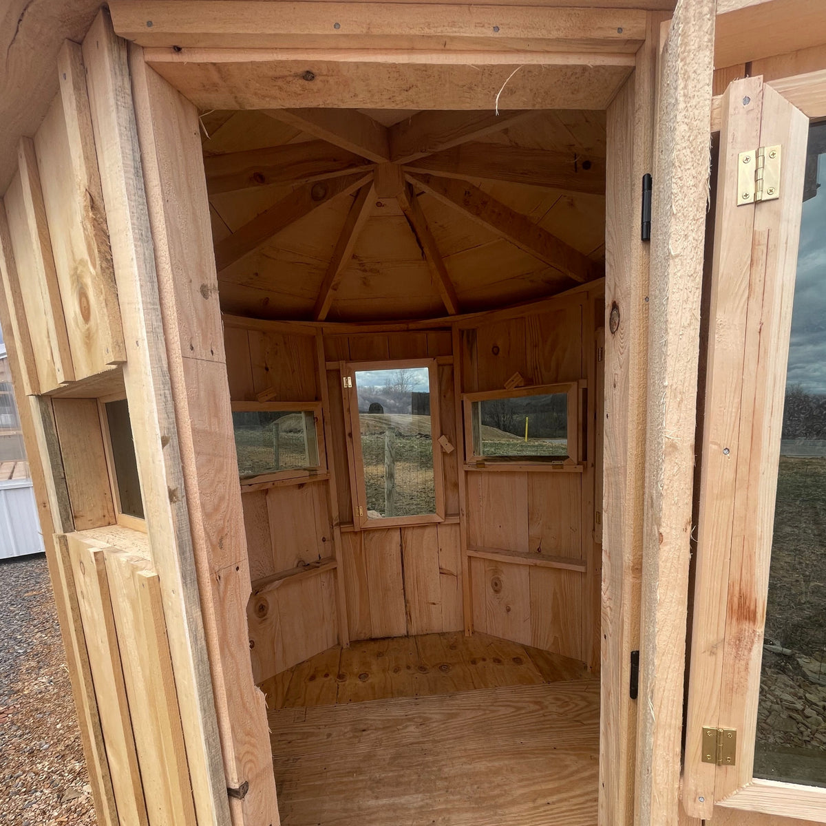 6X6 Octagon Hunting Shanty – J & J Trailers & Equipment